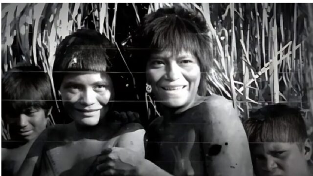 La voz del Huito, viaje al interior del mundo Harakbut - Rumbos de Sol ...
